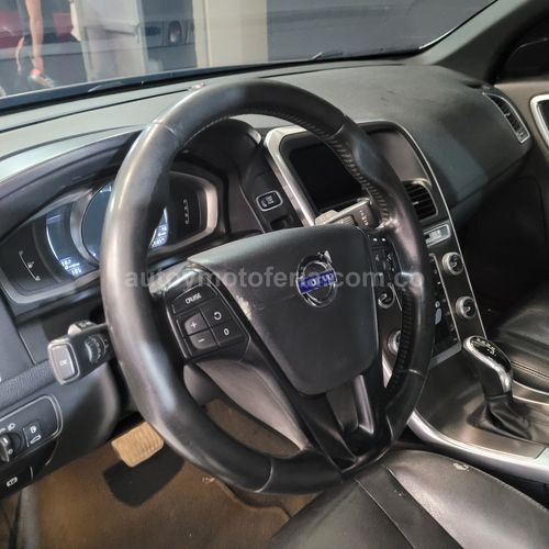 Volvo Xc60, Modelo 2016 – Auto y MotoFeria